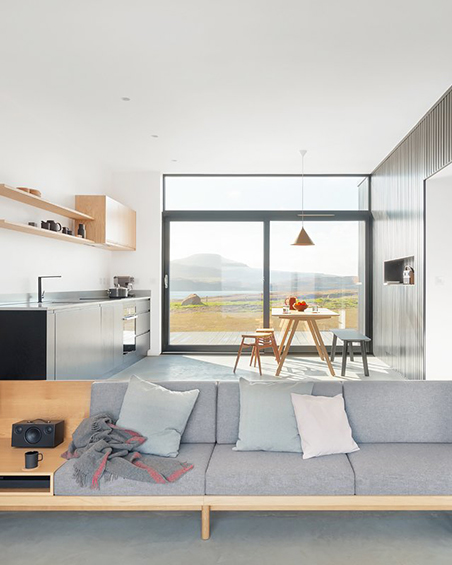 Book the dramatic Harlosh black h house and explore the craggy Isle of ...