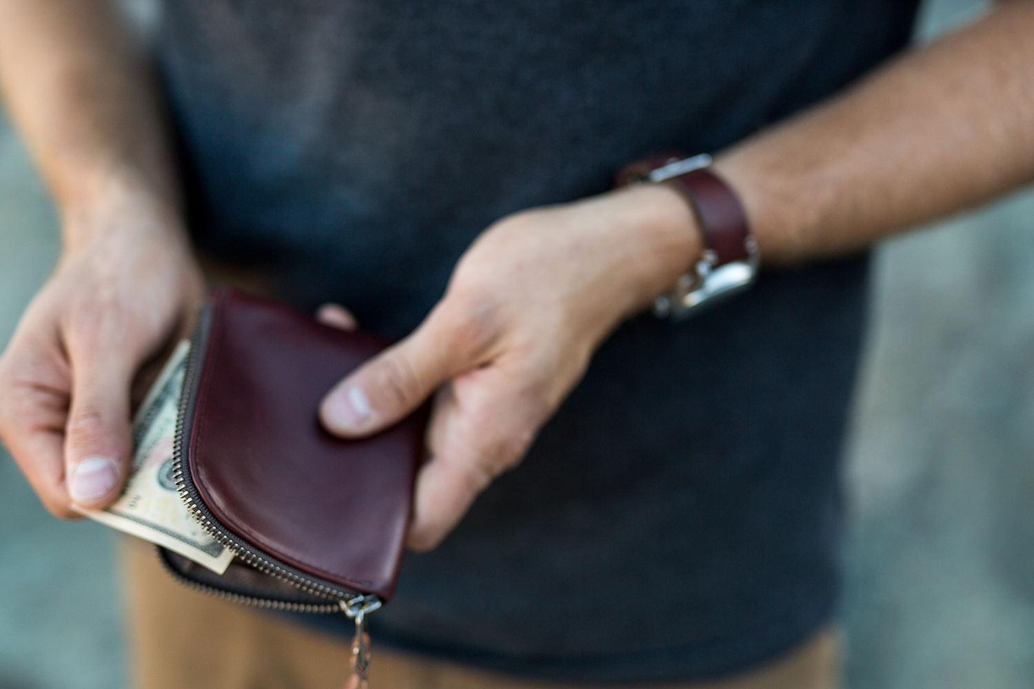 9 Best Minimalist Wallets for Men | Huckberry