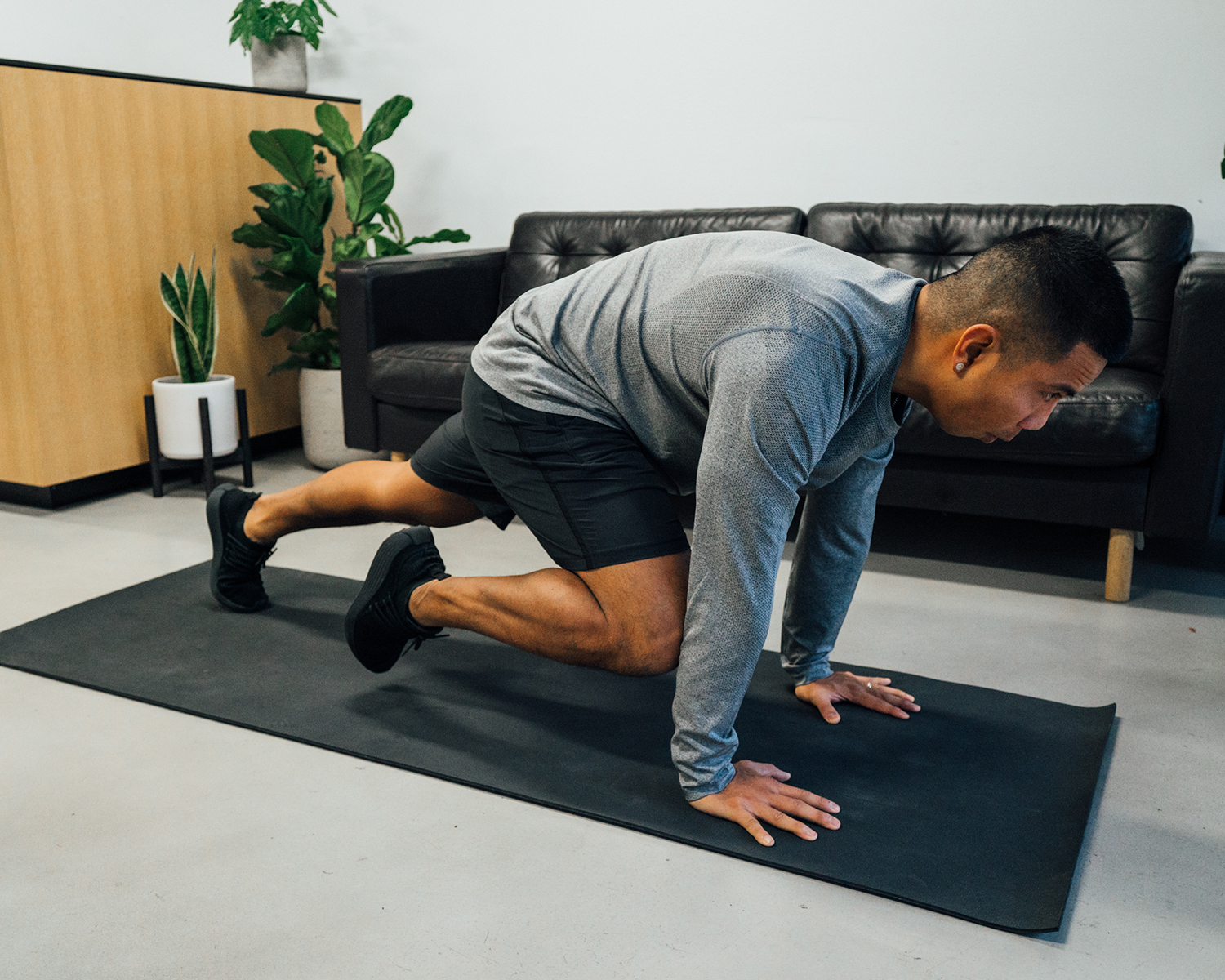 The 15-minute Workout You Can Do Anywhere | Huckberry